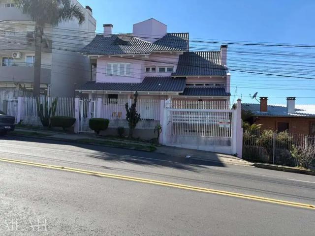 Casa / Sobrado para Venda em Caxias do Sul/RS Bela Vista 4 Quartos