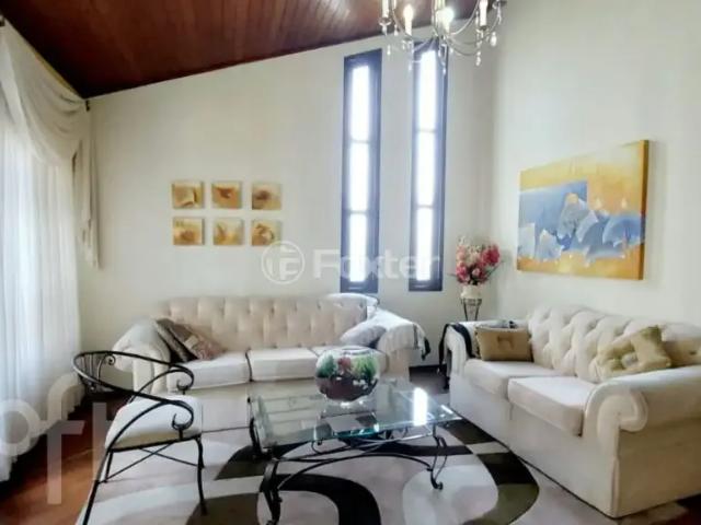 Casa / Sobrado para Venda em Caxias do Sul/RS Bela Vista 4 Quartos