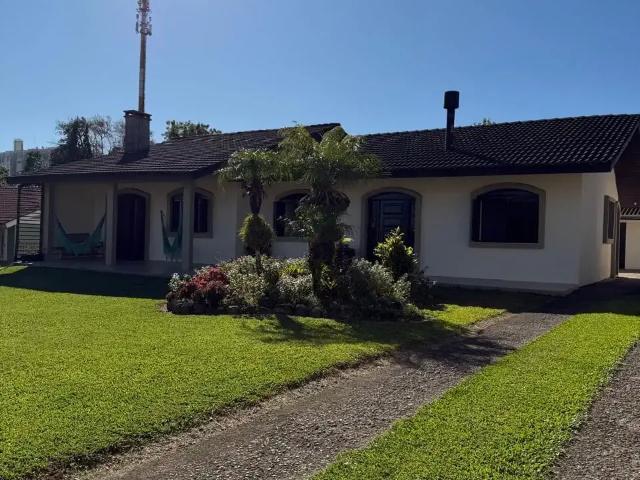 Casa / Sobrado para Venda em Caxias do Sul/RS Bela Vista 3 Quartos
