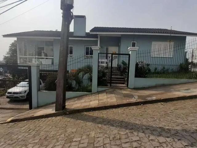 Casa / Sobrado para Venda em Caxias do Sul/RS Bela Vista 3 Quartos