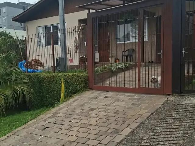 Casa / Sobrado para Venda em Caxias do Sul/RS Bela Vista 3 Quartos