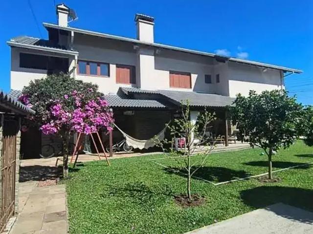 Casa / Sobrado para Venda em Caxias do Sul/RS Bela Vista 3 Quartos