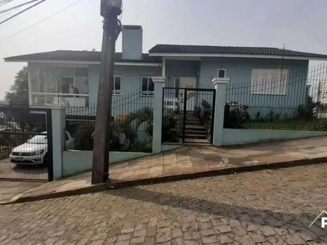 Casa / Sobrado para Venda em Caxias do Sul/RS Bela Vista 3 Quartos