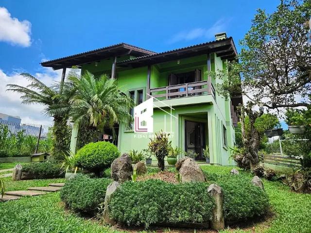 Casa / Sobrado para Venda em Caxias do Sul/RS Bela Vista 3 Quartos