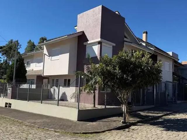 Casa / Sobrado para Venda em Caxias do Sul/RS Bela Vista 3 Quartos