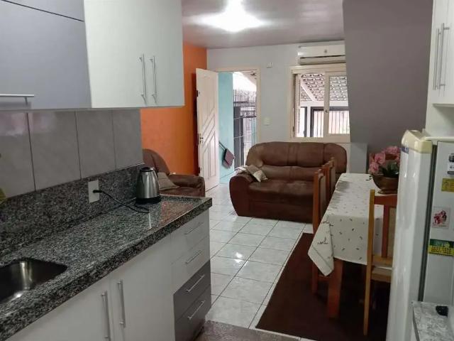Casa / Sobrado para Venda em Caxias do Sul/RS Desvio Rizzo 2 Quartos
