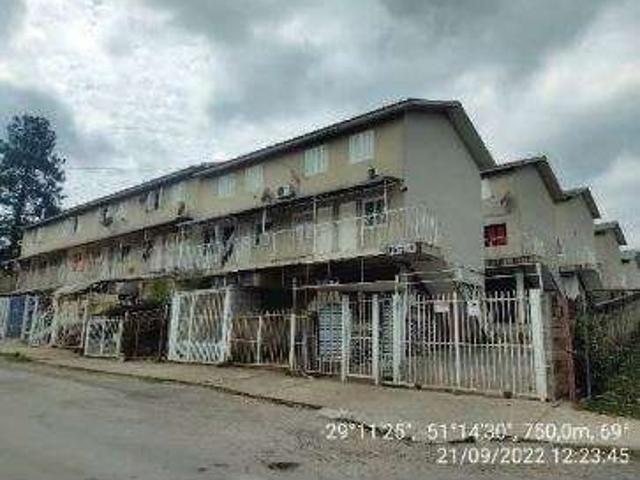 Casa / Sobrado para Venda em Caxias do Sul/RS Desvio Rizzo 2 Quartos