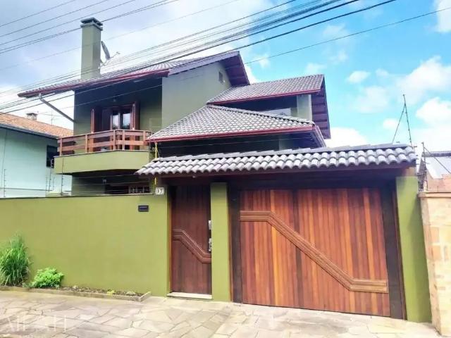 Casa / Sobrado para Venda em Caxias do Sul/RS Desvio Rizzo 3 Quartos