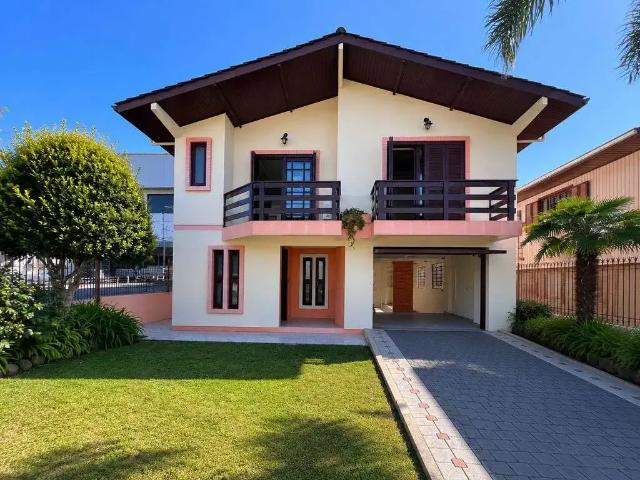 Casa / Sobrado para Venda em Caxias do Sul/RS Desvio Rizzo 4 Quartos