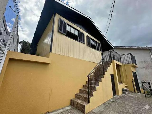 Casa / Sobrado para Venda em Caxias do Sul/RS Esplanada 2 Quartos