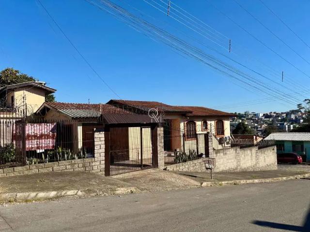 Casa / Sobrado para Venda em Caxias do Sul/RS Esplanada 3 Quartos