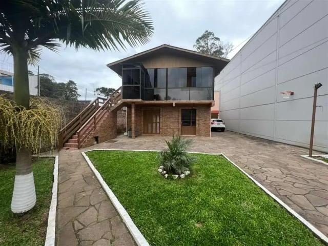 Casa / Sobrado para Venda em Caxias do Sul/RS Esplanada 3 Quartos