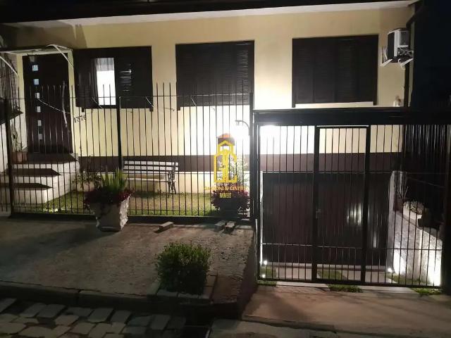 Casa / Sobrado para Venda em Caxias do Sul/RS Forqueta 3 Quartos