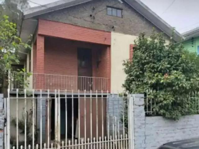 Casa / Sobrado para Venda em Caxias do Sul/RS Floresta 3 Quartos
