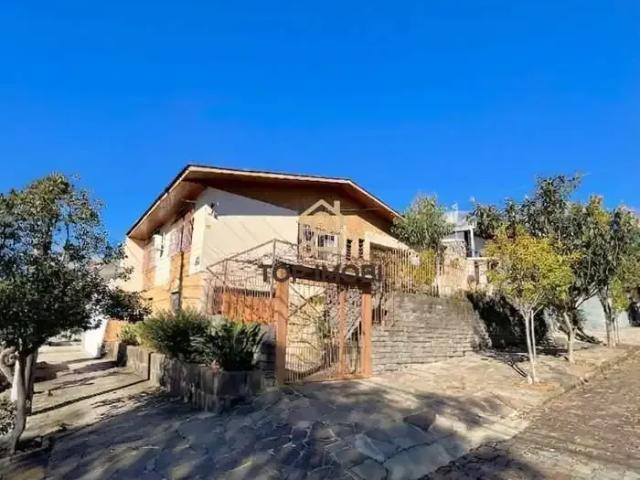Casa / Sobrado para Venda em Caxias do Sul/RS Kayser 3 Quartos