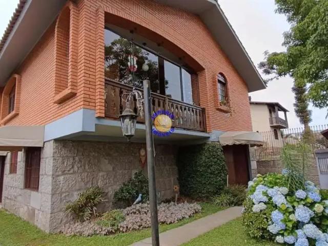 Casa / Sobrado para Venda em Caxias do Sul/RS Kayser 3 Quartos