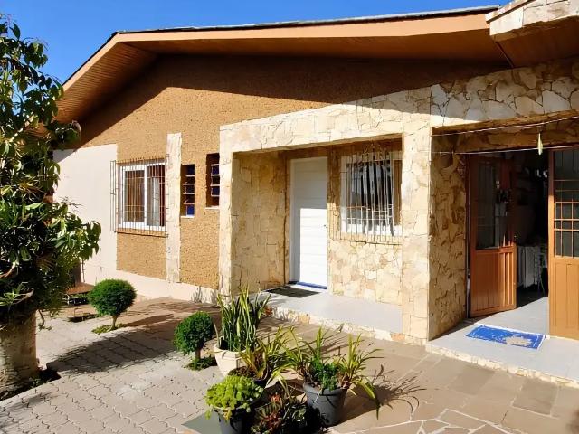 Casa / Sobrado para Venda em Caxias do Sul/RS Kayser 3 Quartos
