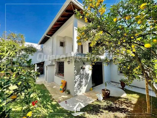 Casa / Sobrado para Venda em Caxias do Sul/RS Kayser 3 Quartos