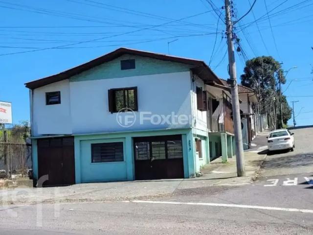 Casa / Sobrado para Venda em Caxias do Sul/RS Kayser 5 Quartos