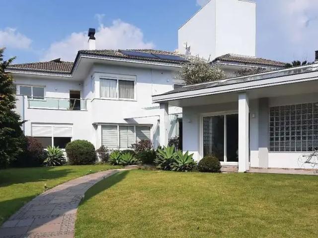 Casa / Sobrado para Venda em Caxias do Sul/RS Interlagos 4 Quartos