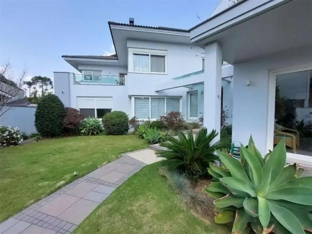 Casa / Sobrado para Venda em Caxias do Sul/RS Interlagos 4 Quartos