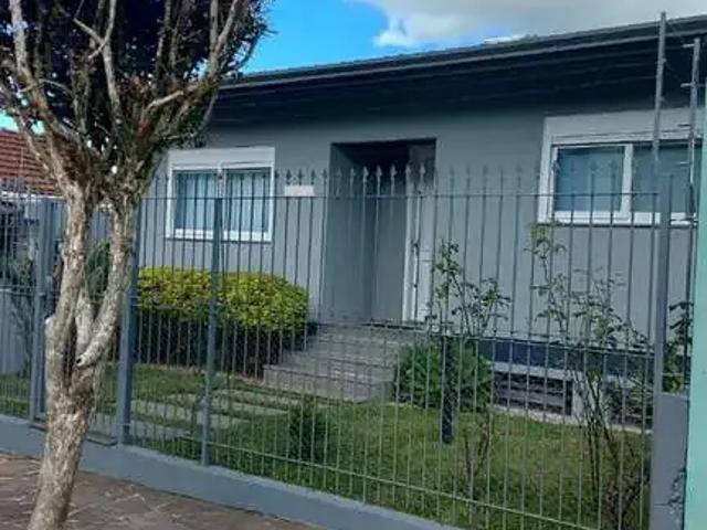 Casa / Sobrado para Venda em Caxias do Sul/RS Jardim América 4 Quartos