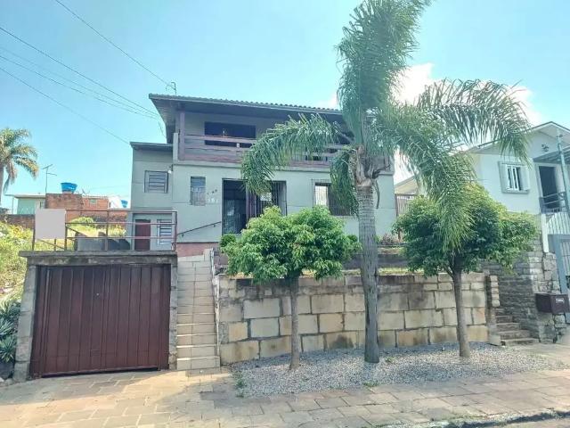 Casa / Sobrado para Venda em Caxias do Sul/RS Jardim Itália 4 Quartos