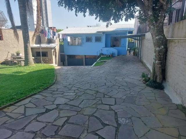 Casa / Sobrado para Venda em Caxias do Sul/RS Jardim Itália 3 Quartos