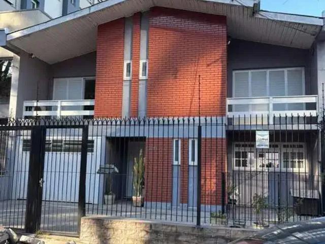 Casa / Sobrado para Venda em Caxias do Sul/RS Madureira 3 Quartos