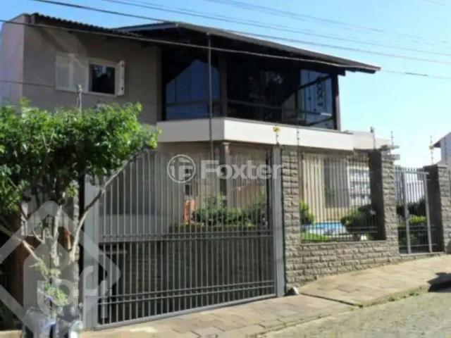 Casa / Sobrado para Venda em Caxias do Sul/RS Madureira 4 Quartos