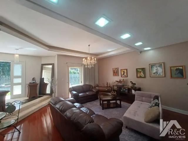 Casa / Sobrado para Venda em Caxias do Sul/RS Madureira 4 Quartos