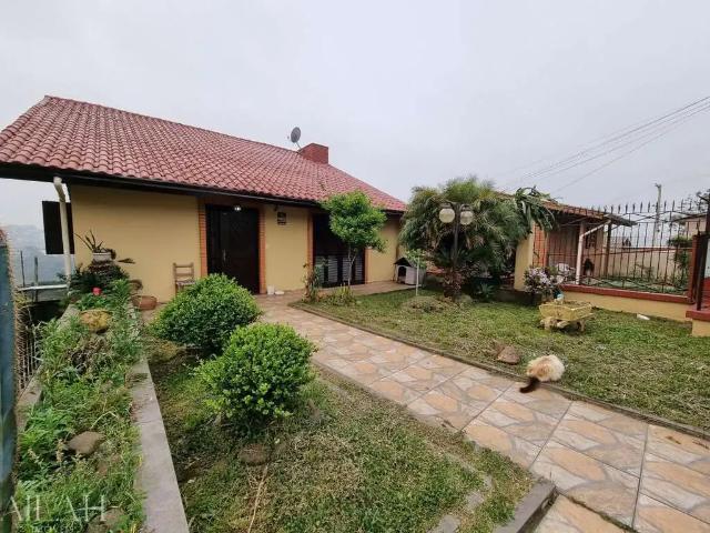 Casa / Sobrado para Venda em Caxias do Sul/RS Marechal Floriano 3 Quartos