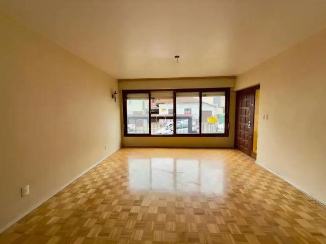 Casa / Sobrado para Venda em Caxias do Sul/RS Medianeira 3 Quartos