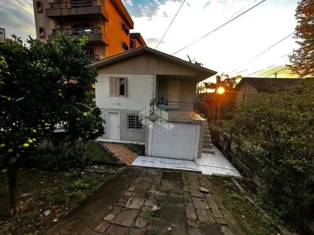 Casa / Sobrado para Venda em Caxias do Sul/RS Medianeira 3 Quartos