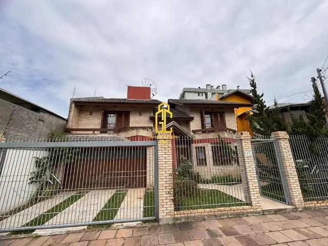 Casa / Sobrado para Venda em Caxias do Sul/RS Nossa Senhora da Saúde 4 Quartos