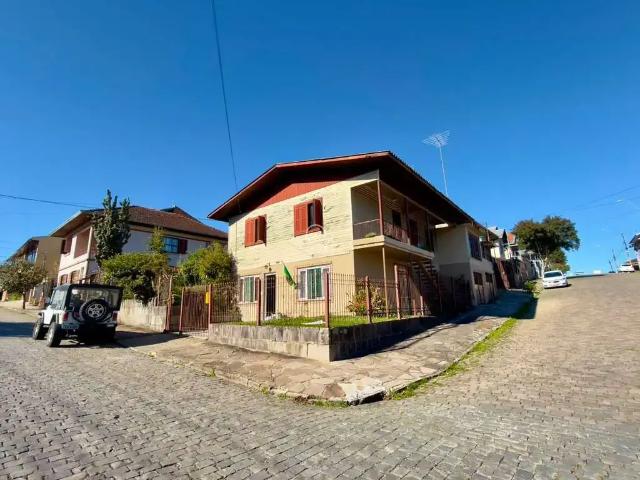 Casa / Sobrado para Venda em Caxias do Sul/RS Nossa Senhora de Lourdes 6 Quartos