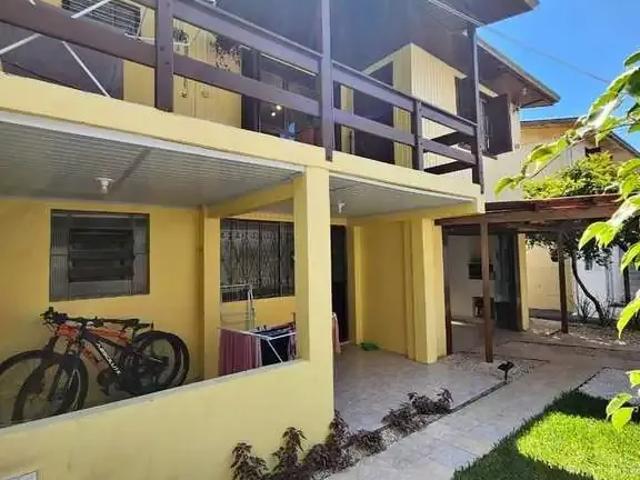 Casa / Sobrado para Venda em Caxias do Sul/RS São Caetano 3 Quartos