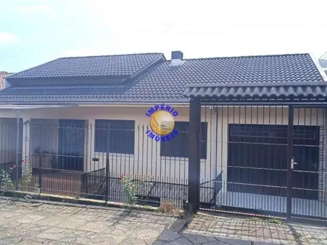 Casa / Sobrado para Venda em Caxias do Sul/RS São Caetano 6 Quartos