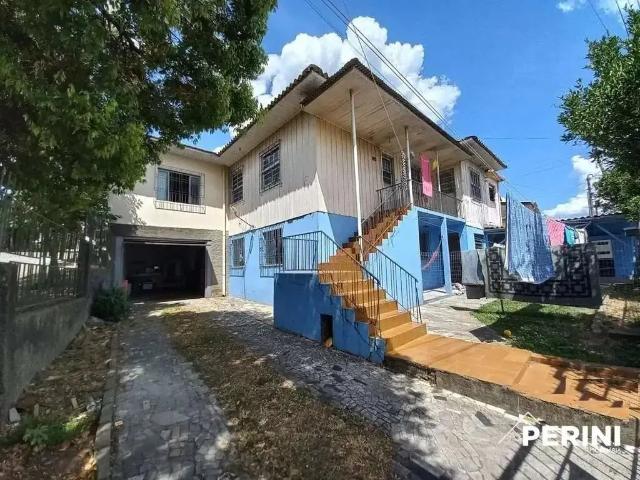 Casa / Sobrado para Venda em Caxias do Sul/RS São Ciro 5 Quartos