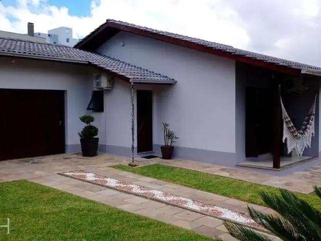 Casa / Sobrado para Venda em Caxias do Sul/RS São Luiz 3 Quartos
