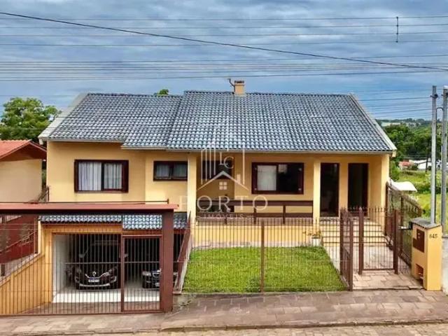 Casa / Sobrado para Venda em Caxias do Sul/RS São Luiz 5 Quartos
