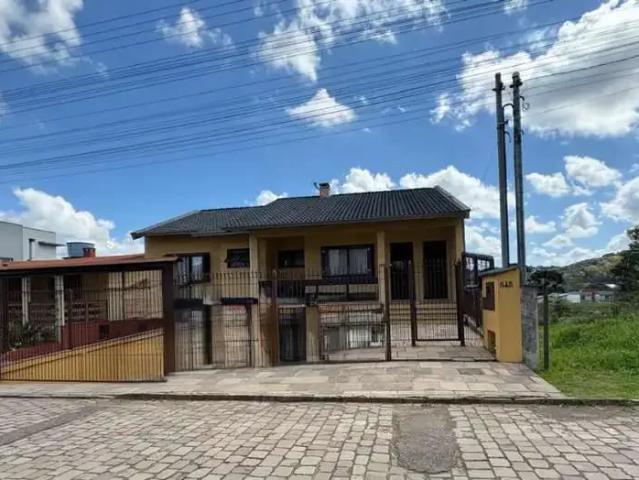 Casa / Sobrado para Venda em Caxias do Sul/RS São Luiz 5 Quartos