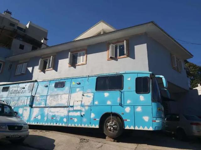 Casa / Sobrado para Venda em Caxias do Sul/RS São Leopoldo 4 Quartos