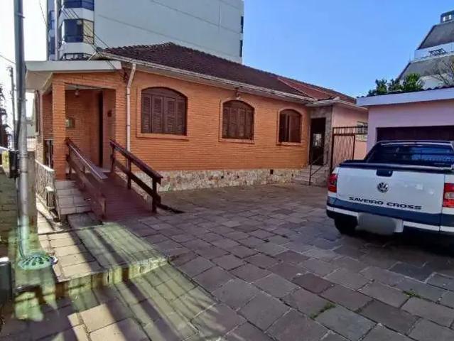 Casa / Sobrado para Venda em Caxias do Sul/RS São Pelegrino 4 Quartos