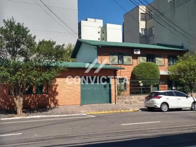 Casa / Sobrado para Venda em Caxias do Sul/RS São Pelegrino 4 Quartos