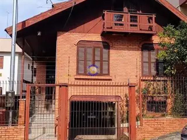 Casa / Sobrado para Venda em Caxias do Sul/RS São Pelegrino 3 Quartos