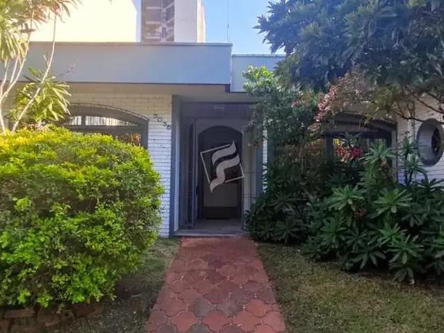 Casa / Sobrado para Venda em Caxias do Sul/RS São Pelegrino 3 Quartos