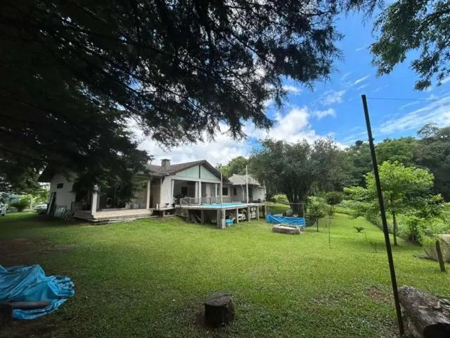 Casa / Sobrado para Venda em Caxias do Sul/RS São Victor COHAB 3 Quartos
