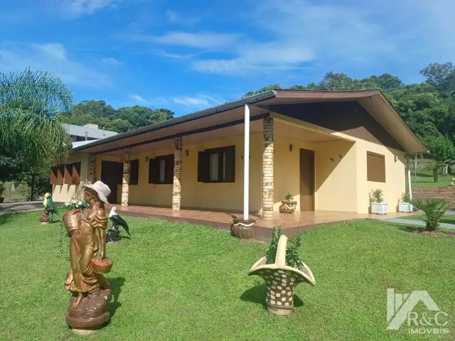 Casa / Sobrado para Venda em Caxias do Sul/RS São Virgílio 3 Quartos