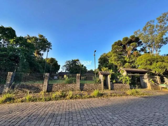 Casa / Sobrado para Venda em Caxias do Sul/RS São Virgílio 5 Quartos